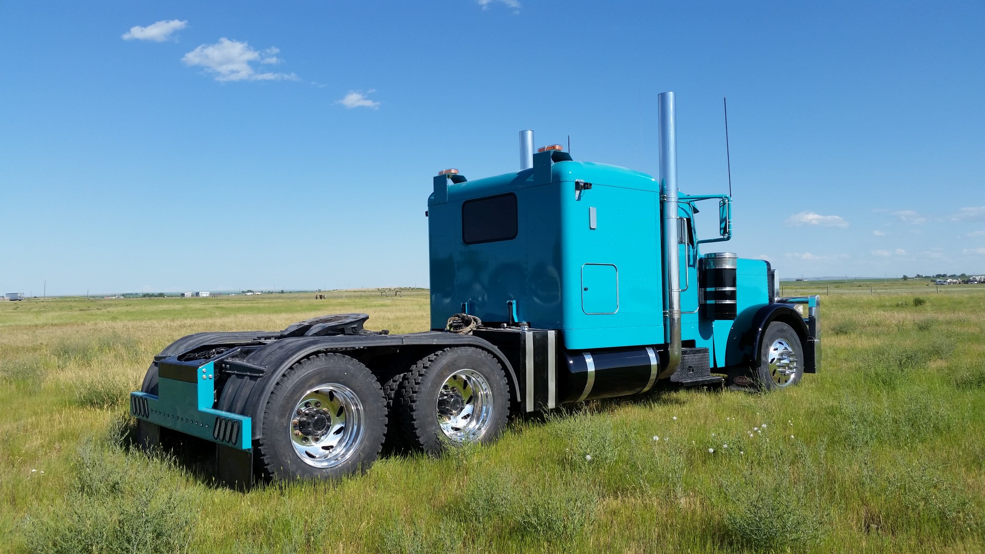 Carmangay Colony | LF Truck Centre