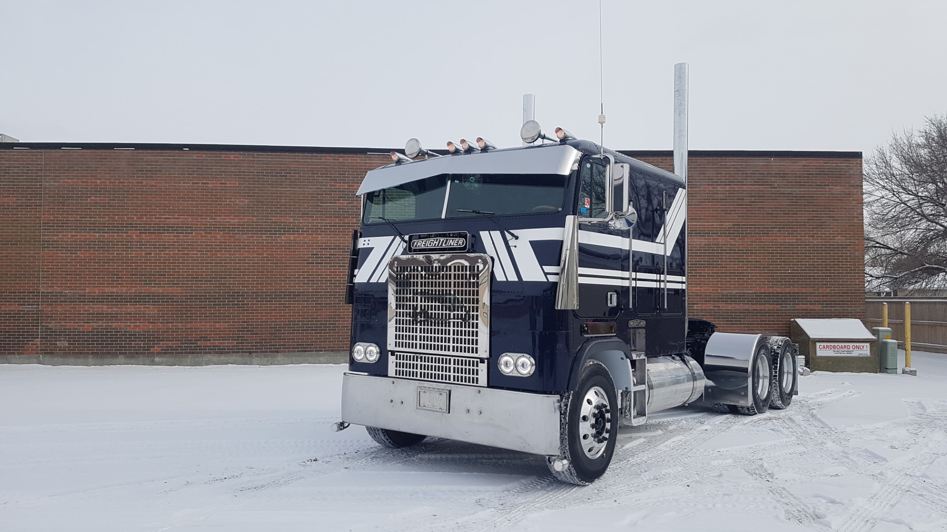 ETS Express | LF Truck Centre